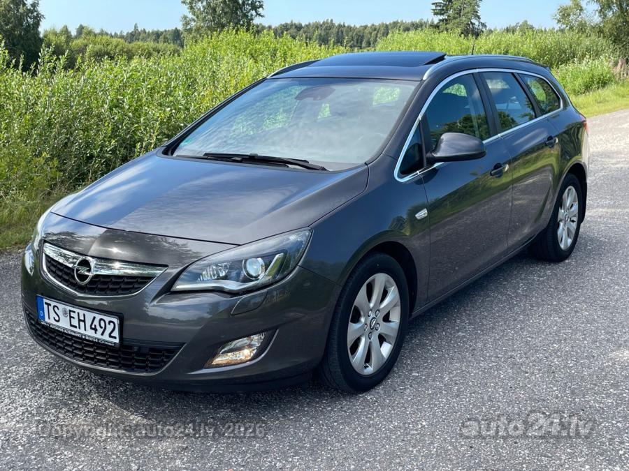 Grey Opel Astra 2012 in Tartu, with an engine capacity of 1.70 L and mileage of 245 thousand km for 4390 €, photo 15 on AUTOMOTO.COM.LV