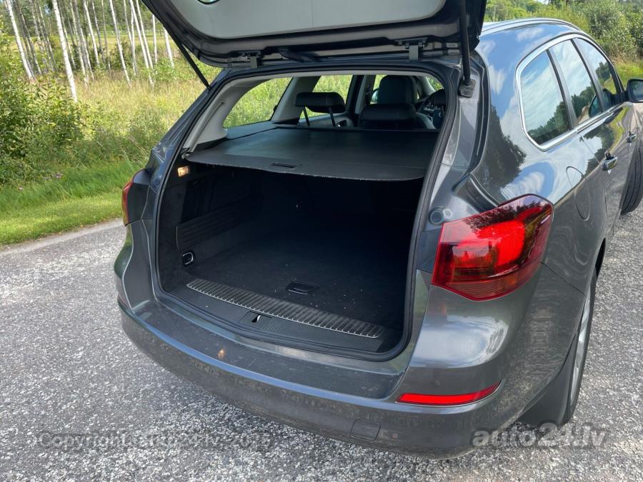 Grey Opel Astra 2012 in Tartu, with an engine capacity of 1.70 L and mileage of 245 thousand km for 4390 €, photo 17 on AUTOMOTO.COM.LV