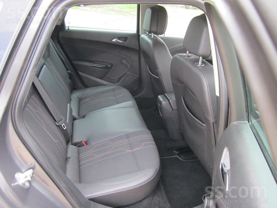 Grey Opel Astra 2012 in Riga, with an engine capacity of 1.70 L and mileage of 0 thousand km for 3990 €, photo 9 on AUTOMOTO.COM.LV