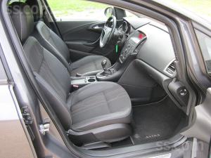 Grey Opel Astra 2012 in Riga, with an engine capacity of 1.70 L and mileage of 0 thousand km for 3990 €, photo 10 on AUTOMOTO.COM.LV