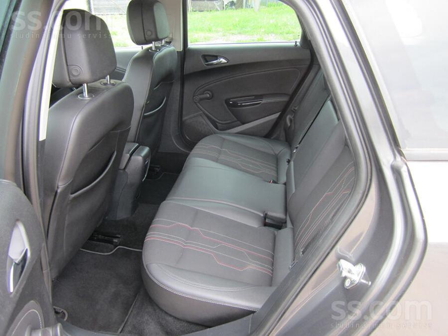 Grey Opel Astra 2012 in Riga, with an engine capacity of 1.70 L and mileage of 0 thousand km for 3990 €, photo 13 on AUTOMOTO.COM.LV