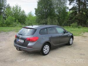Grey Opel Astra 2012 in Riga, with an engine capacity of 1.70 L and mileage of 0 thousand km for 3990 €, photo 14 on AUTOMOTO.COM.LV