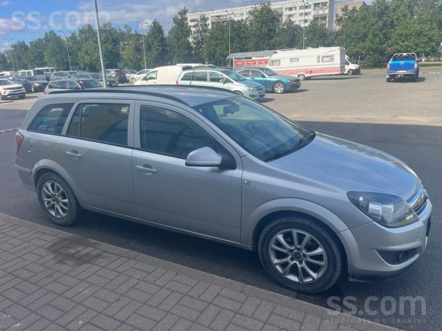 Pelēks Opel Astra 2012 Rīga, ar dzinēja tilpumu 1.60 L un nobraukumu 0 tūkst. km par 790 €, foto 3 vietnē AUTOMOTO.COM.LV
