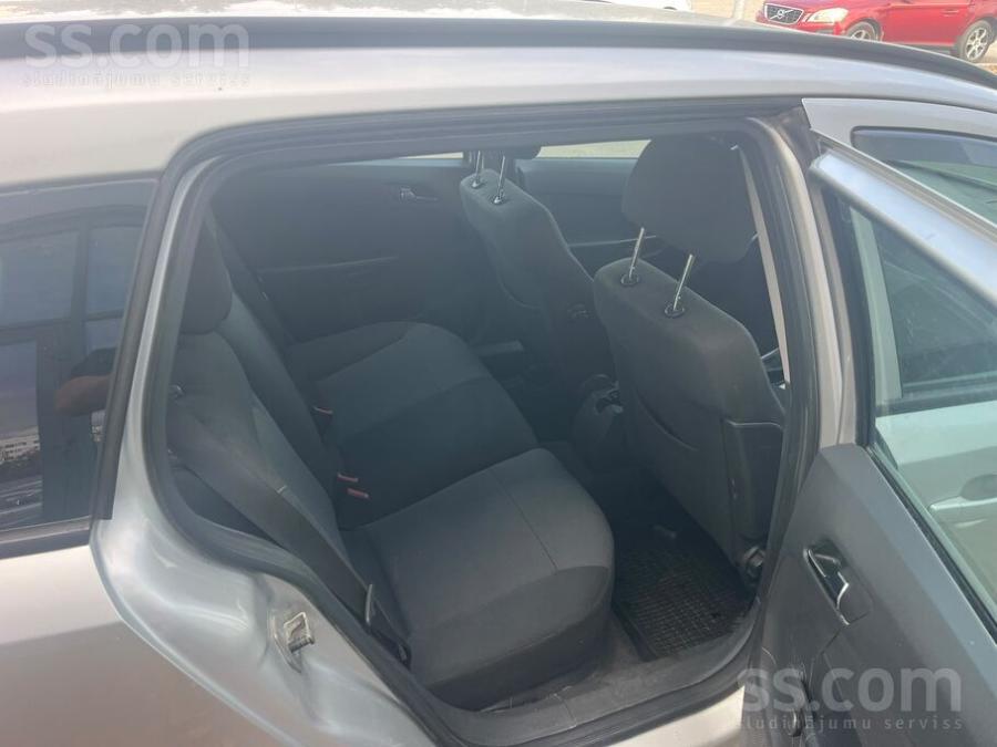 Pelēks Opel Astra 2012 Rīga, ar dzinēja tilpumu 1.60 L un nobraukumu 0 tūkst. km par 790 €, foto 5 vietnē AUTOMOTO.COM.LV