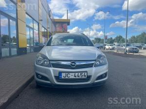 Pelēks Opel Astra 2012 Rīga, ar dzinēja tilpumu 1.60 L un nobraukumu 0 tūkst. km par 790 €, foto 9 vietnē AUTOMOTO.COM.LV