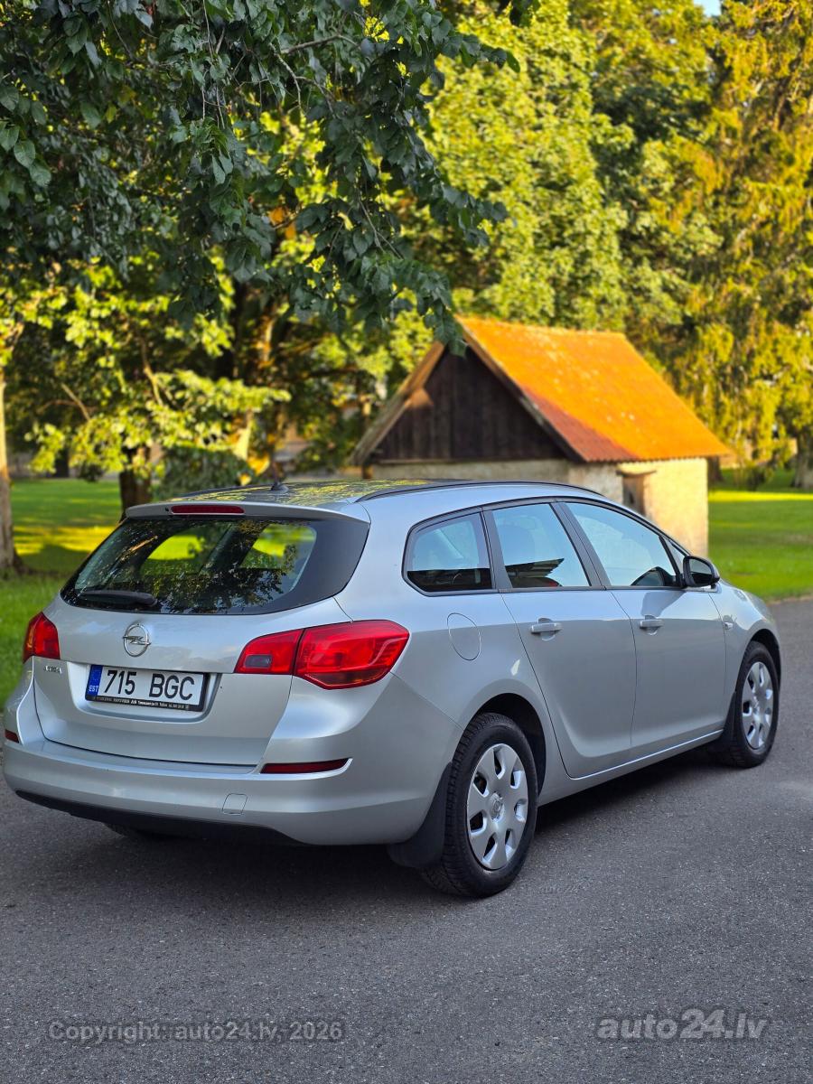 Pelēks Opel Astra 2012 Tallina, ar dzinēja tilpumu 1.60 L un nobraukumu 237 tūkst. km par 6290 €, foto 7 vietnē AUTOMOTO.COM.LV