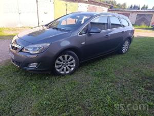 Grey Opel Astra 2012 in Jelgava, with an engine capacity of 1.70 L and mileage of 250 thousand km for 3250 €, photo 5 on AUTOMOTO.COM.LV