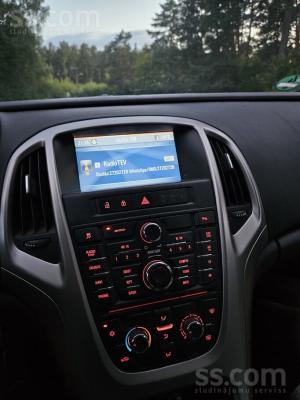Grey Opel Astra 2012 in Riga, with an engine capacity of 1.70 L and mileage of 468 thousand km for 2700 €, photo 9 on AUTOMOTO.COM.LV