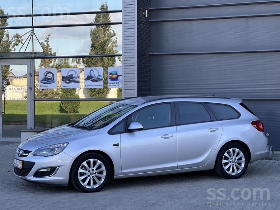 Grey Opel Astra 2012 in Jekabpils, with an engine capacity of 1.70 L and mileage of 251 thousand km for 5500 €, photo 7 on AUTOMOTO.COM.LV