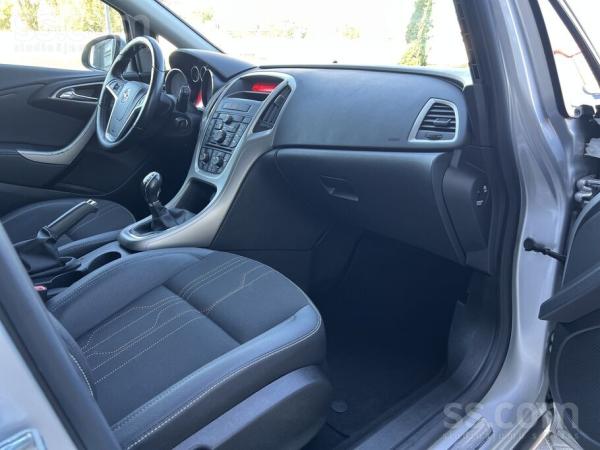 Pelēks Opel Astra 2012 Jēkabpils, ar dzinēja tilpumu 1.70 L un nobraukumu 251 tūkst. km par 5500 €, foto 10 vietnē AUTOMOTO.COM.LV