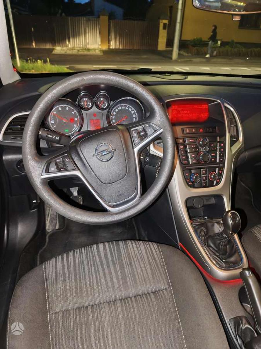 Pelēks Opel Astra 2012 Kauņa, ar dzinēja tilpumu 1.69 L un nobraukumu 189 tūkst. km par 2450 €, foto 14 vietnē AUTOMOTO.COM.LV