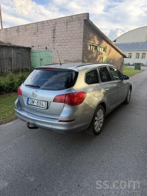 Pelēks Opel Astra 2012 Tukums, ar dzinēja tilpumu 1.70 L un nobraukumu 0 tūkst. km par 1800 €, foto 4 vietnē AUTOMOTO.COM.LV