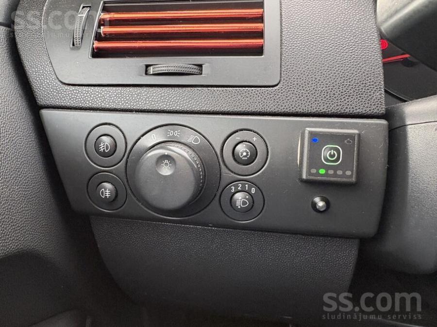 Grey Opel Astra 2012 in Daugavpils, with an engine capacity of 1.60 L and mileage of 546 thousand km for 650 €, photo 14 on AUTOMOTO.COM.LV