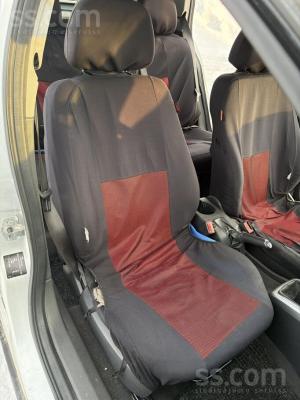 Grey Opel Astra 2012 in Daugavpils, with an engine capacity of 1.60 L and mileage of 546 thousand km for 650 €, photo 20 on AUTOMOTO.COM.LV