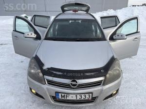 Grey Opel Astra 2012 in Daugavpils, with an engine capacity of 1.60 L and mileage of 546 thousand km for 650 €, photo 28 on AUTOMOTO.COM.LV