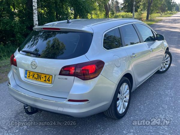 Pelēks Opel Astra 2013 Tartu, ar dzinēja tilpumu 1.70 L un nobraukumu 243 tūkst. km par 4390 €, foto 4 vietnē AUTOMOTO.COM.LV