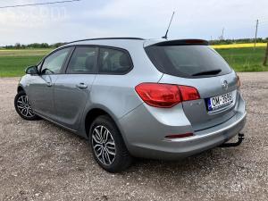 Grey Opel Astra 2013 in Talsi, with an engine capacity of 1.70 L and mileage of 182 thousand km for 5600 €, photo 6 on AUTOMOTO.COM.LV