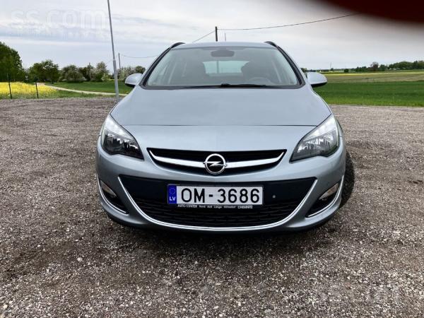 Pelēks Opel Astra 2013 Talsi, ar dzinēja tilpumu 1.70 L un nobraukumu 182 tūkst. km par 5600 €, foto 8 vietnē AUTOMOTO.COM.LV
