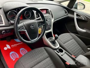 Grey Opel Astra 2013 in Talsi, with an engine capacity of 1.70 L and mileage of 182 thousand km for 5600 €, photo 13 on AUTOMOTO.COM.LV