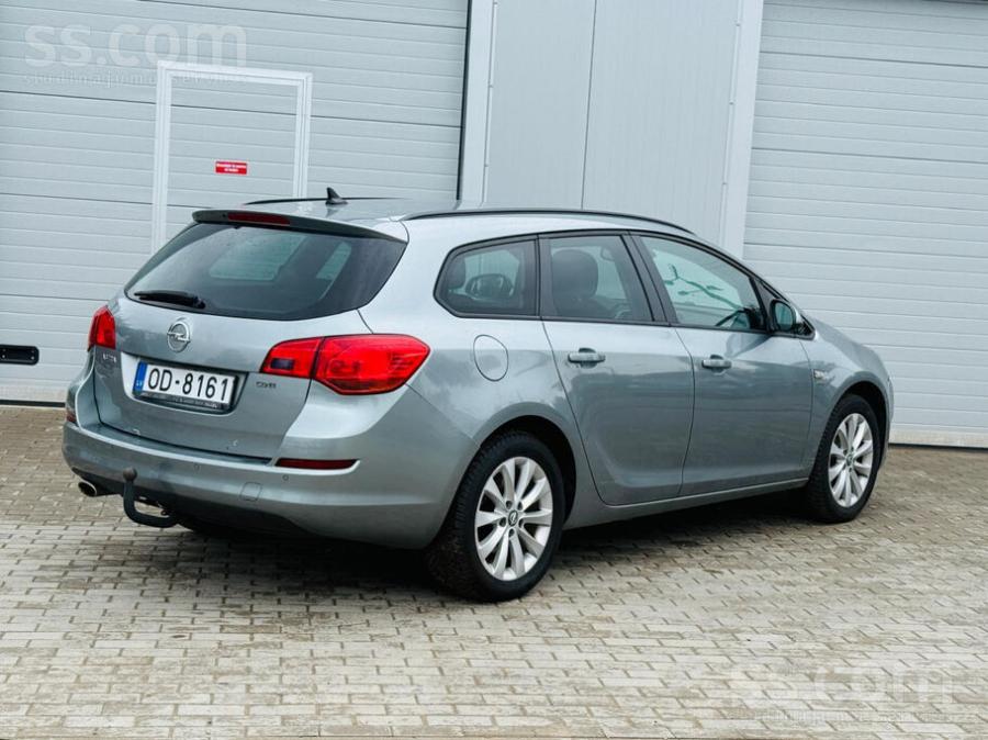 Pelēks Opel Astra 2013 Rīga, ar dzinēja tilpumu 2.00 L un nobraukumu 258 tūkst. km par 4800 €, foto 6 vietnē AUTOMOTO.COM.LV