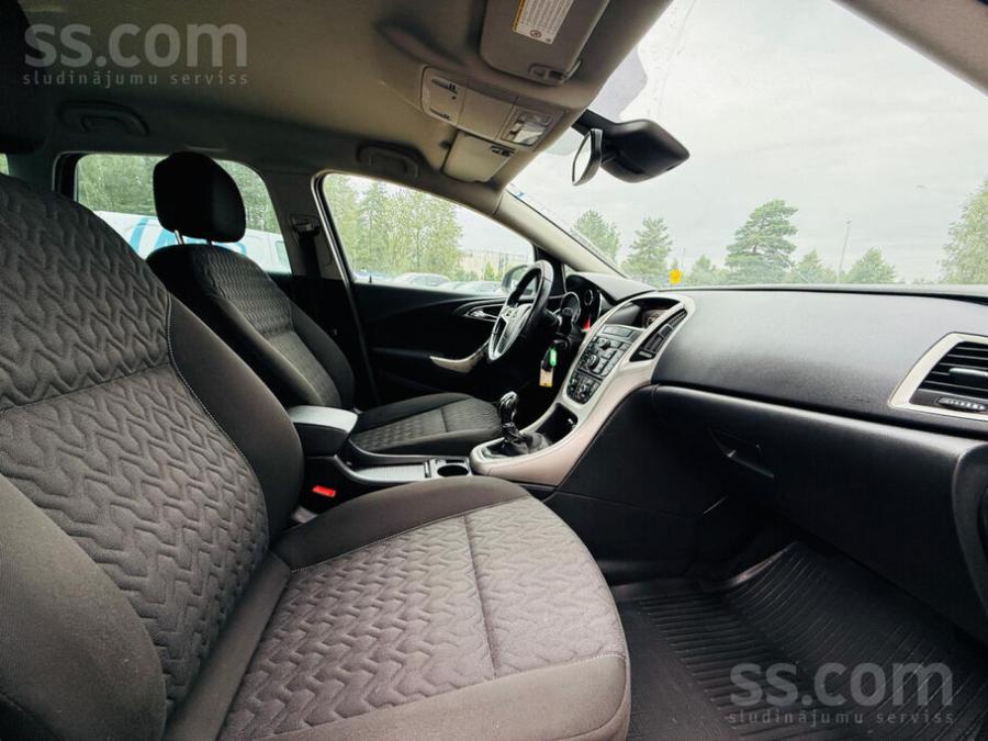 Pelēks Opel Astra 2013 Rīga, ar dzinēja tilpumu 2.00 L un nobraukumu 258 tūkst. km par 4800 €, foto 8 vietnē AUTOMOTO.COM.LV