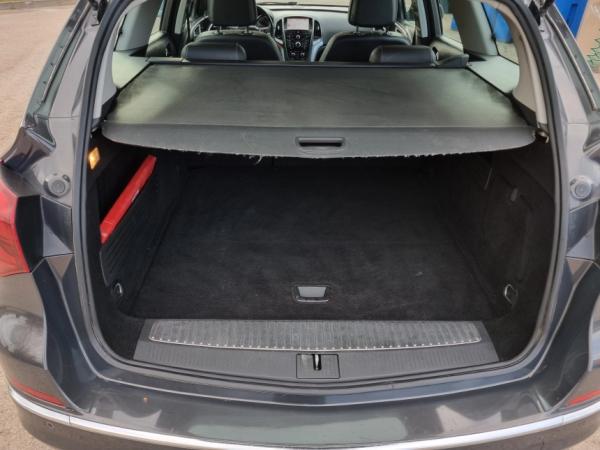 Pelēks Opel Astra 2013 Rīga, ar dzinēja tilpumu 1.70 L un nobraukumu 240 tūkst. km par 4770 €, foto 5 vietnē AUTOMOTO.COM.LV