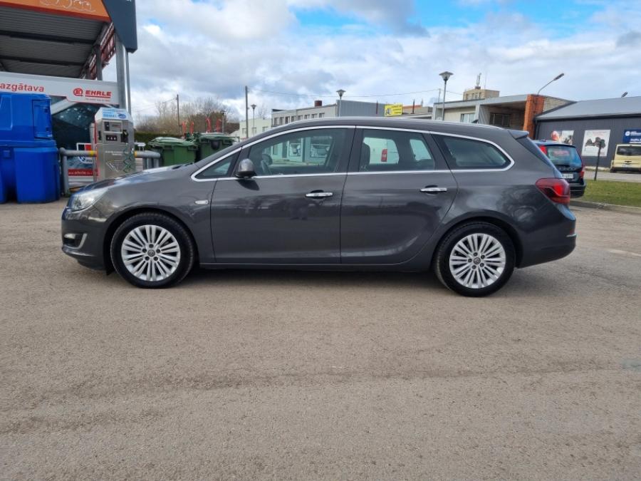 Grey Opel Astra 2013 in Riga, with an engine capacity of 1.70 L and mileage of 240 thousand km for 4770 €, photo 14 on AUTOMOTO.COM.LV