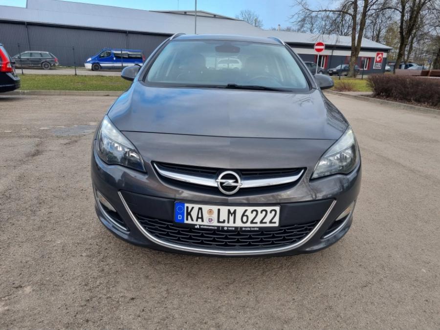 Grey Opel Astra 2013 in Riga, with an engine capacity of 1.70 L and mileage of 240 thousand km for 4770 €, photo 20 on AUTOMOTO.COM.LV