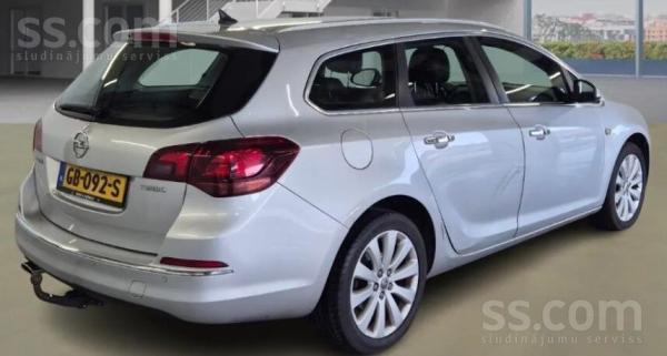 Pelēks Opel Astra 2013 Rīga, ar dzinēja tilpumu 1.40 L un nobraukumu 213 tūkst. km par 3900 €, foto 3 vietnē AUTOMOTO.COM.LV