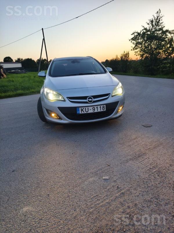 Pelēks Opel Astra 2013 Tukums, ar dzinēja tilpumu 1.70 L un nobraukumu 255 tūkst. km par 4250 €, foto 2 vietnē AUTOMOTO.COM.LV