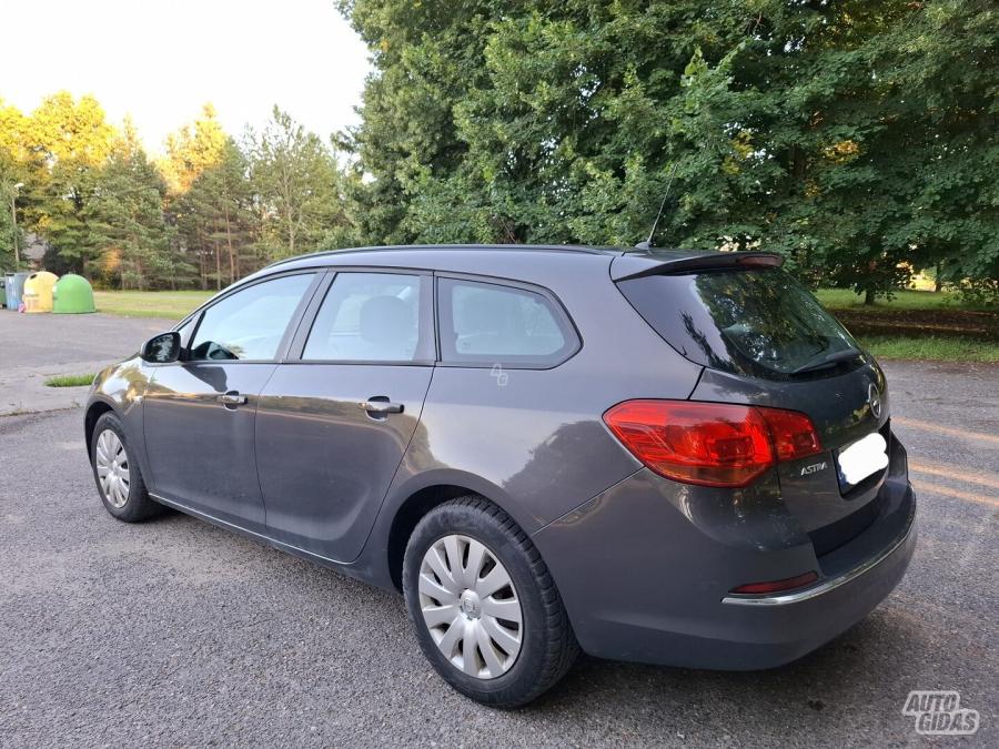 Pelēks Opel Astra 2013 Mažeikiai, ar dzinēja tilpumu 1.20 L un nobraukumu 324 tūkst. km par 3229 €, foto 3 vietnē AUTOMOTO.COM.LV