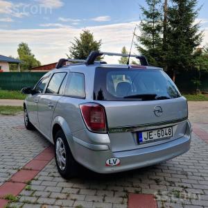 Pelēks Opel Astra 2013 Daugavpils, ar dzinēja tilpumu 1.60 L un nobraukumu 177 tūkst. km par 3950 €, foto 5 vietnē AUTOMOTO.COM.LV