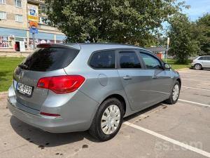 Grey Opel Astra 2013 in Jelgava, with an engine capacity of 1.70 L and mileage of 275 thousand km for 1490 €, photo 7 on AUTOMOTO.COM.LV