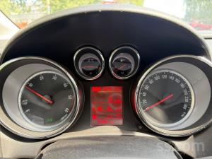 Grey Opel Astra 2013 in Jelgava, with an engine capacity of 1.70 L and mileage of 275 thousand km for 1490 €, photo 15 on AUTOMOTO.COM.LV