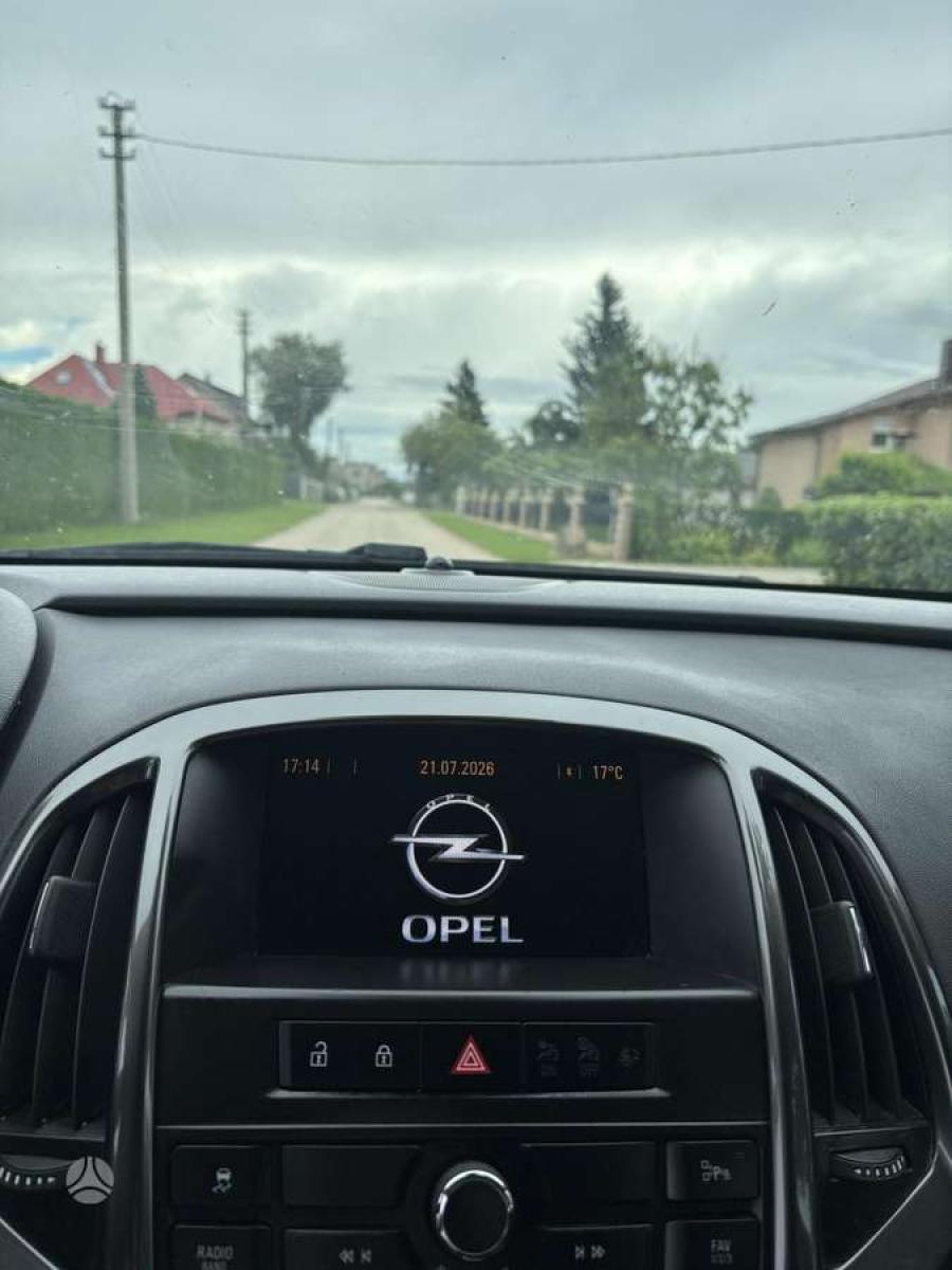 Pelēks Opel Astra 2013 Jurbarkas, ar dzinēja tilpumu 1.96 L un nobraukumu 198 tūkst. km par 4300 €, foto 22 vietnē AUTOMOTO.COM.LV