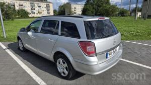 Pelēks Opel Astra 2013 Rīga, ar dzinēja tilpumu 1.70 L un nobraukumu 300 tūkst. km par 1590 €, foto 3 vietnē AUTOMOTO.COM.LV