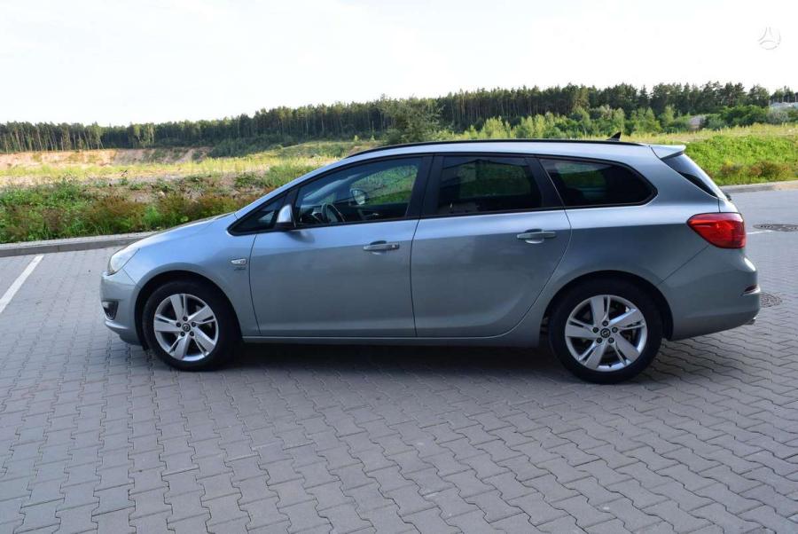 Pelēks Opel Astra 2013 Viļņa, ar dzinēja tilpumu 1.96 L un nobraukumu 278 tūkst. km par 4000 €, foto 5 vietnē AUTOMOTO.COM.LV
