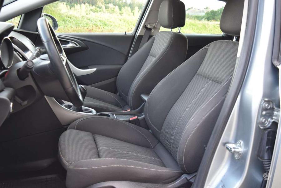 Pelēks Opel Astra 2013 Viļņa, ar dzinēja tilpumu 1.96 L un nobraukumu 278 tūkst. km par 4000 €, foto 10 vietnē AUTOMOTO.COM.LV