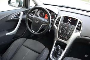 Pelēks Opel Astra 2013 Viļņa, ar dzinēja tilpumu 1.96 L un nobraukumu 278 tūkst. km par 4000 €, foto 14 vietnē AUTOMOTO.COM.LV