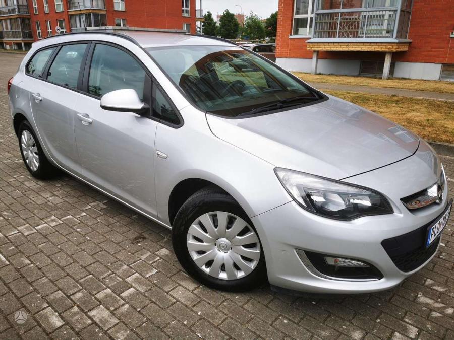 Pelēks Opel Astra 2013 Klaipėda, ar dzinēja tilpumu 1.69 L un nobraukumu 223 tūkst. km par 3780 €, foto 1 vietnē AUTOMOTO.COM.LV