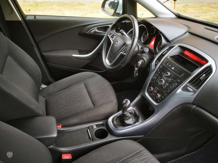 Pelēks Opel Astra 2013 Klaipėda, ar dzinēja tilpumu 1.69 L un nobraukumu 223 tūkst. km par 3780 €, foto 17 vietnē AUTOMOTO.COM.LV