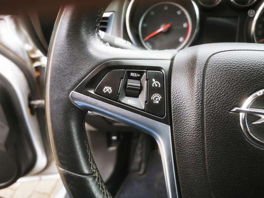 Pelēks Opel Astra 2013 Klaipėda, ar dzinēja tilpumu 1.69 L un nobraukumu 223 tūkst. km par 3780 €, foto 21 vietnē AUTOMOTO.COM.LV