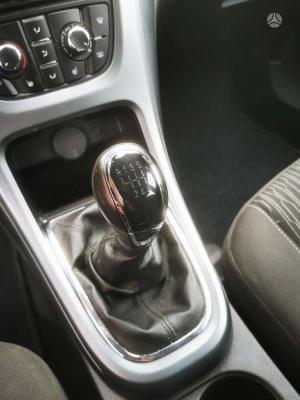 Pelēks Opel Astra 2013 Klaipėda, ar dzinēja tilpumu 1.69 L un nobraukumu 223 tūkst. km par 3780 €, foto 24 vietnē AUTOMOTO.COM.LV
