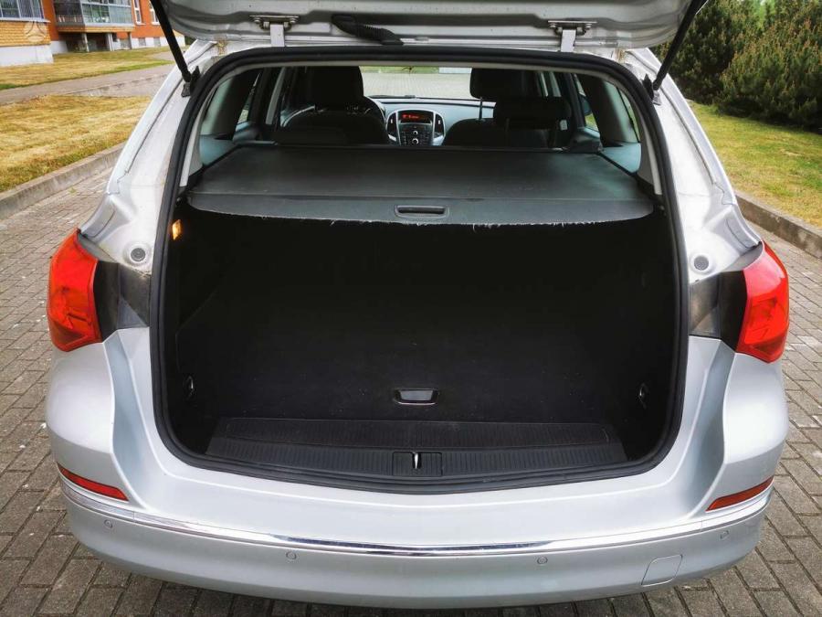 Pelēks Opel Astra 2013 Klaipėda, ar dzinēja tilpumu 1.69 L un nobraukumu 223 tūkst. km par 3780 €, foto 27 vietnē AUTOMOTO.COM.LV