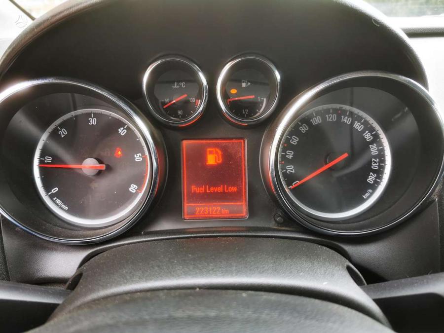 Pelēks Opel Astra 2013 Klaipėda, ar dzinēja tilpumu 1.69 L un nobraukumu 223 tūkst. km par 3780 €, foto 29 vietnē AUTOMOTO.COM.LV