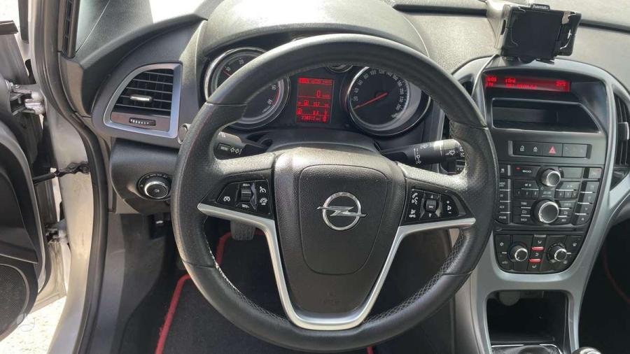 Pelēks Opel Astra 2013 Šauļi, ar dzinēja tilpumu 1.69 L un nobraukumu 238 tūkst. km par 3450 €, foto 12 vietnē AUTOMOTO.COM.LV