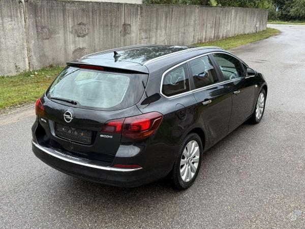 Pelēks Opel Astra 2013 Kėdainiai, ar dzinēja tilpumu 1.69 L un nobraukumu 270 tūkst. km par 2450 €, foto 9 vietnē AUTOMOTO.COM.LV