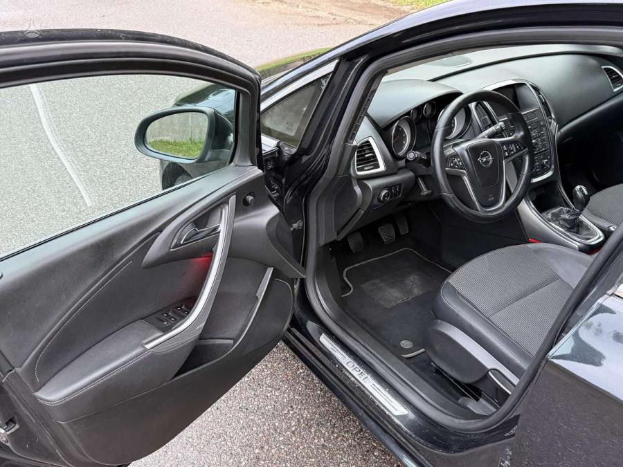 Pelēks Opel Astra 2013 Kėdainiai, ar dzinēja tilpumu 1.69 L un nobraukumu 270 tūkst. km par 2450 €, foto 15 vietnē AUTOMOTO.COM.LV