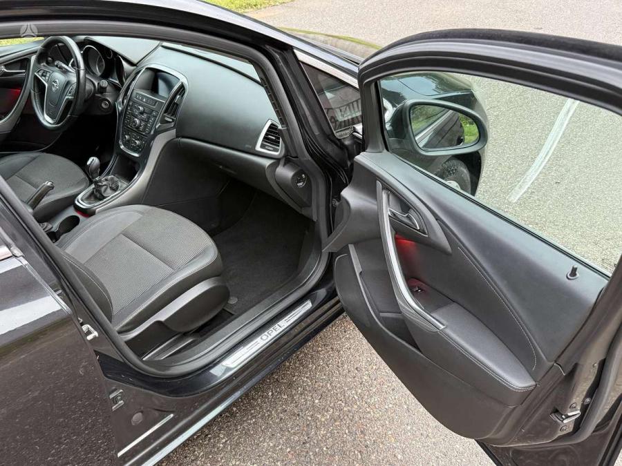 Pelēks Opel Astra 2013 Kėdainiai, ar dzinēja tilpumu 1.69 L un nobraukumu 270 tūkst. km par 2450 €, foto 16 vietnē AUTOMOTO.COM.LV