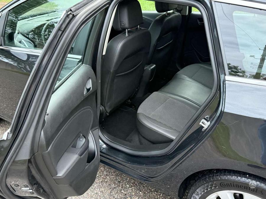 Pelēks Opel Astra 2013 Kėdainiai, ar dzinēja tilpumu 1.69 L un nobraukumu 270 tūkst. km par 2450 €, foto 17 vietnē AUTOMOTO.COM.LV